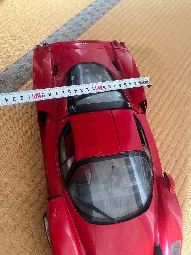 Ferrari LaFerrariの1/10スケールモデル