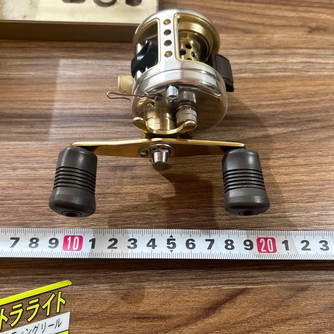 SHIMANO CALCUTTA 50XT 　シマノ　カルカッタ