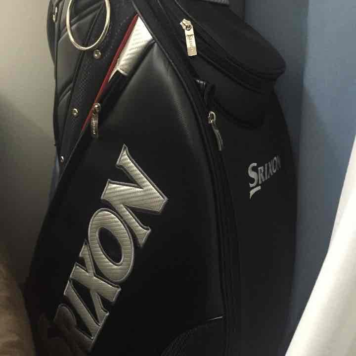 ゴルフバッグ・キャディバッグ Srixon golf bag