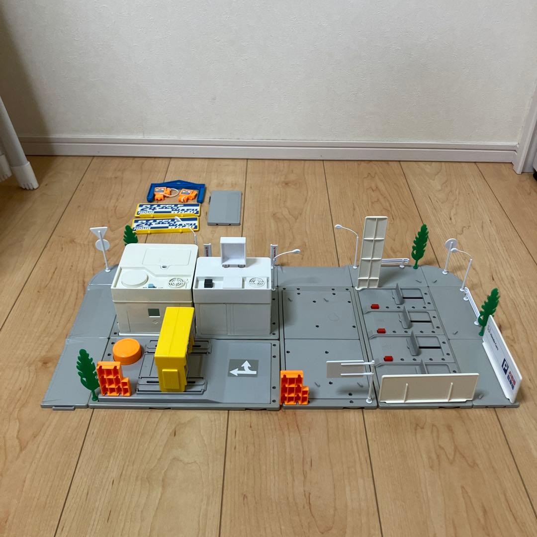 トミカタウン　ホンダカーズ　洗車場