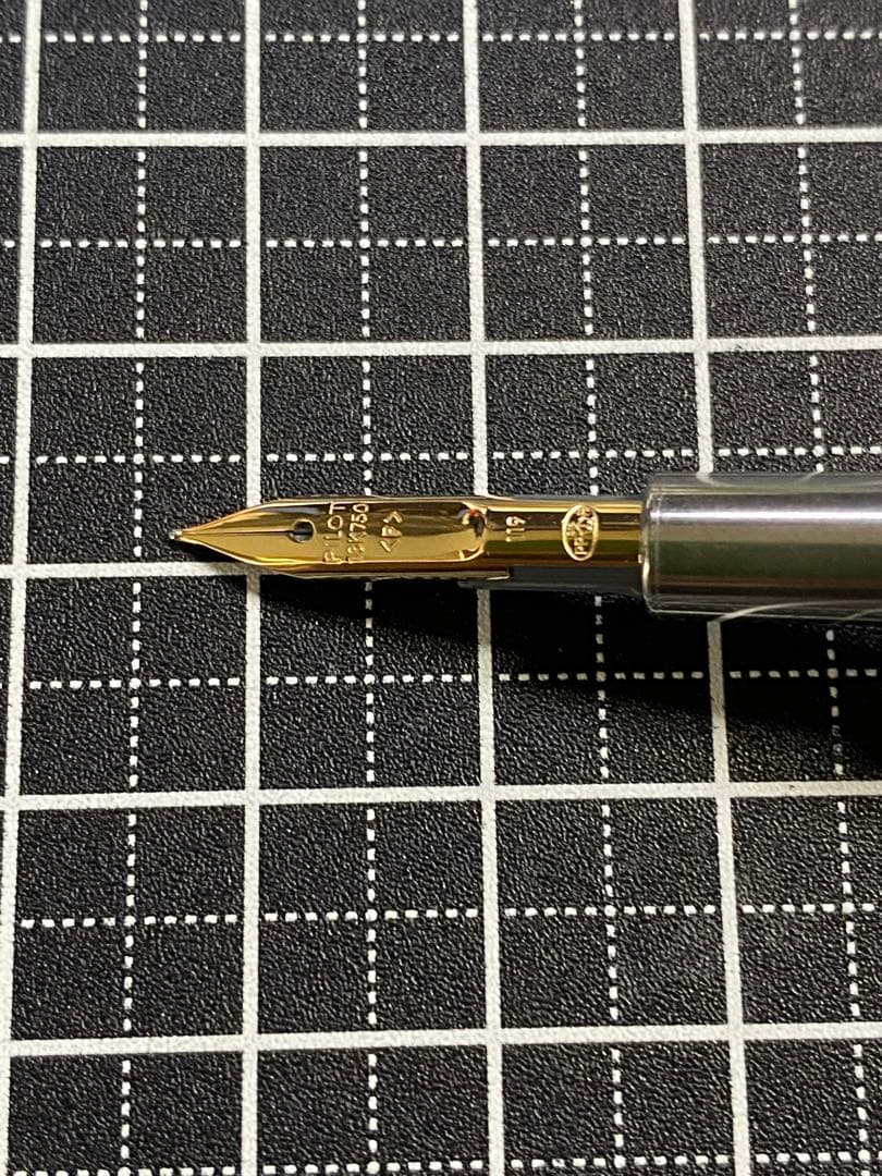 PILOT CAPLESS 100th Anniversary 万年筆　字幅F