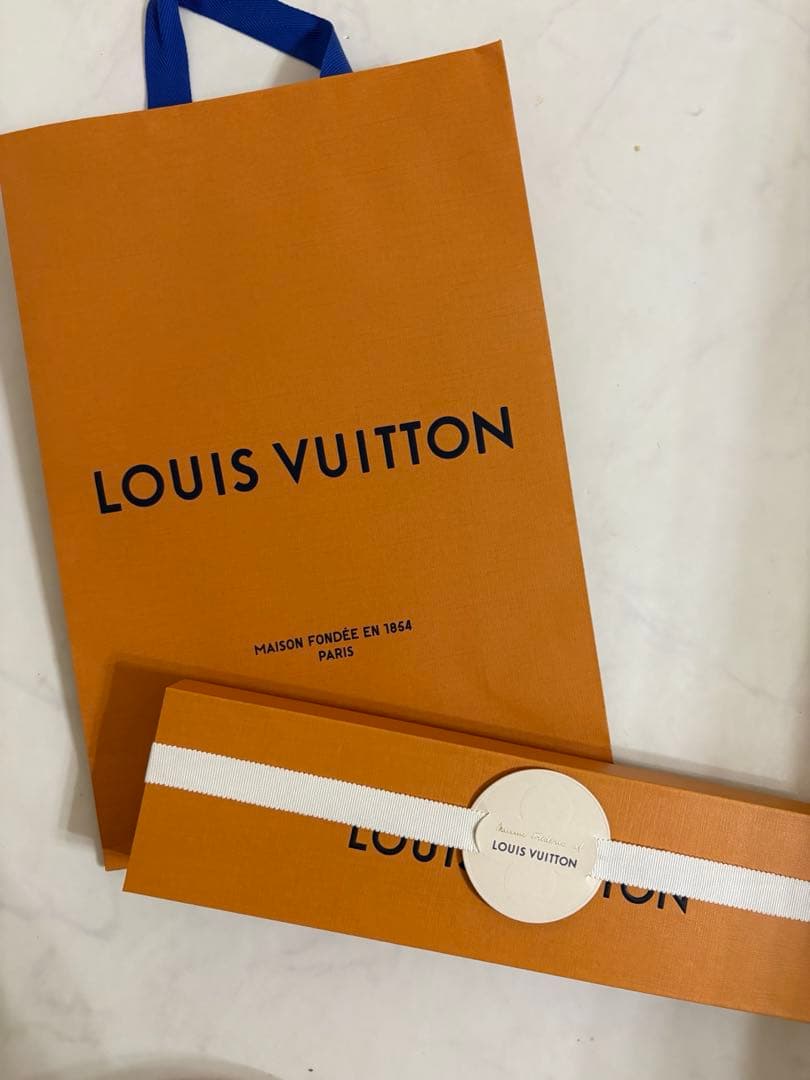 LOUIS VUITTONルイヴィトン ハートボックス チョコレートアソート