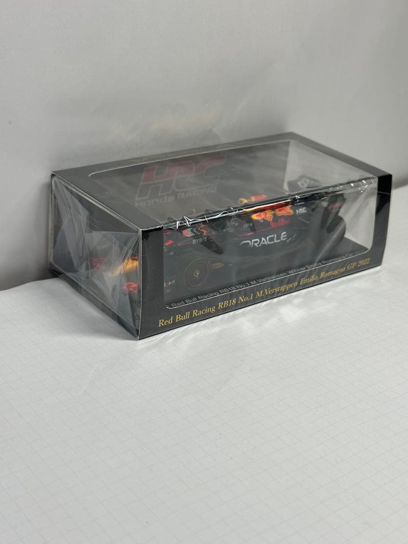 レッドブルホンダF1 RB18 2022 M.フェルスタッペン現地入手品　限定