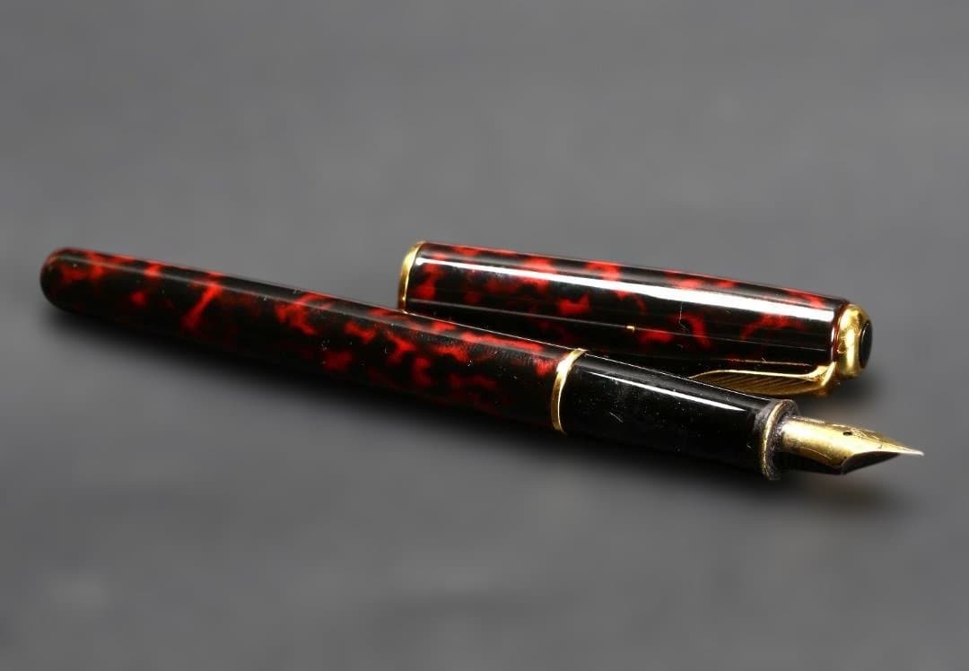 PARKER パーカー SONNET ソネット 万年筆 18Kニブ 赤黒マーブル