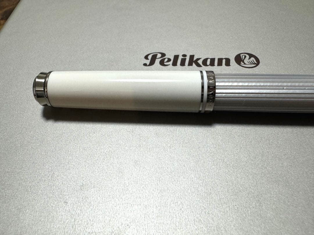 Pelikan スーべレーン M405 シルバーホワイトF