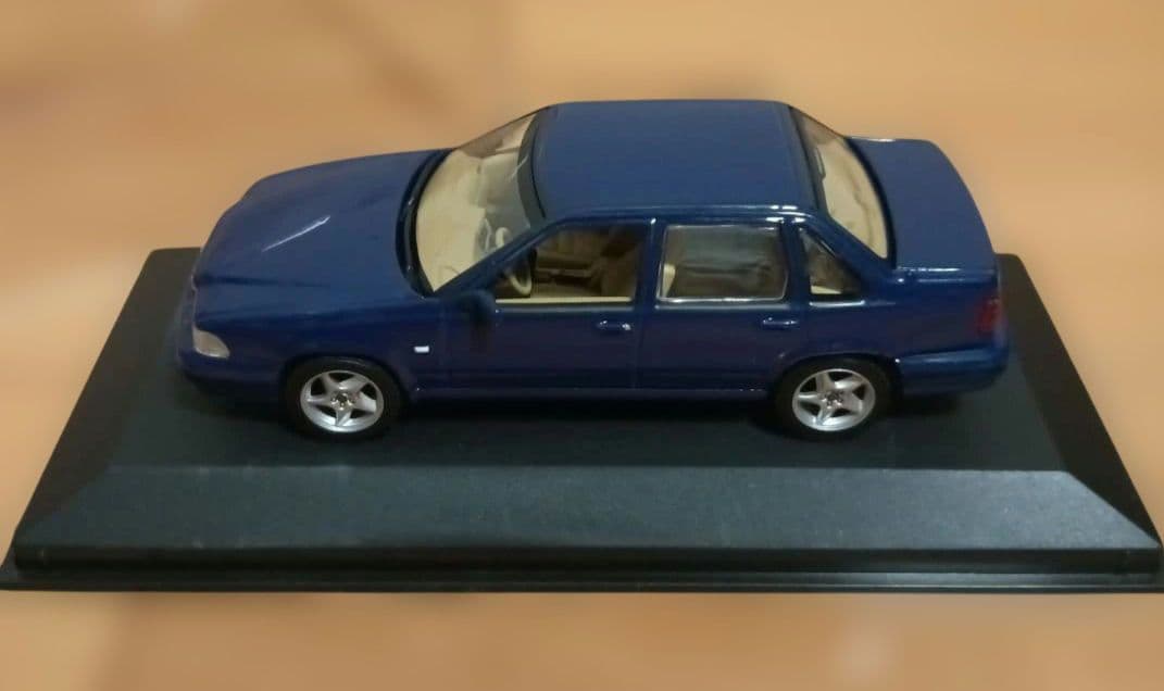 MINICHAMPS✪Volvo S70 Saloon 1/43スケール