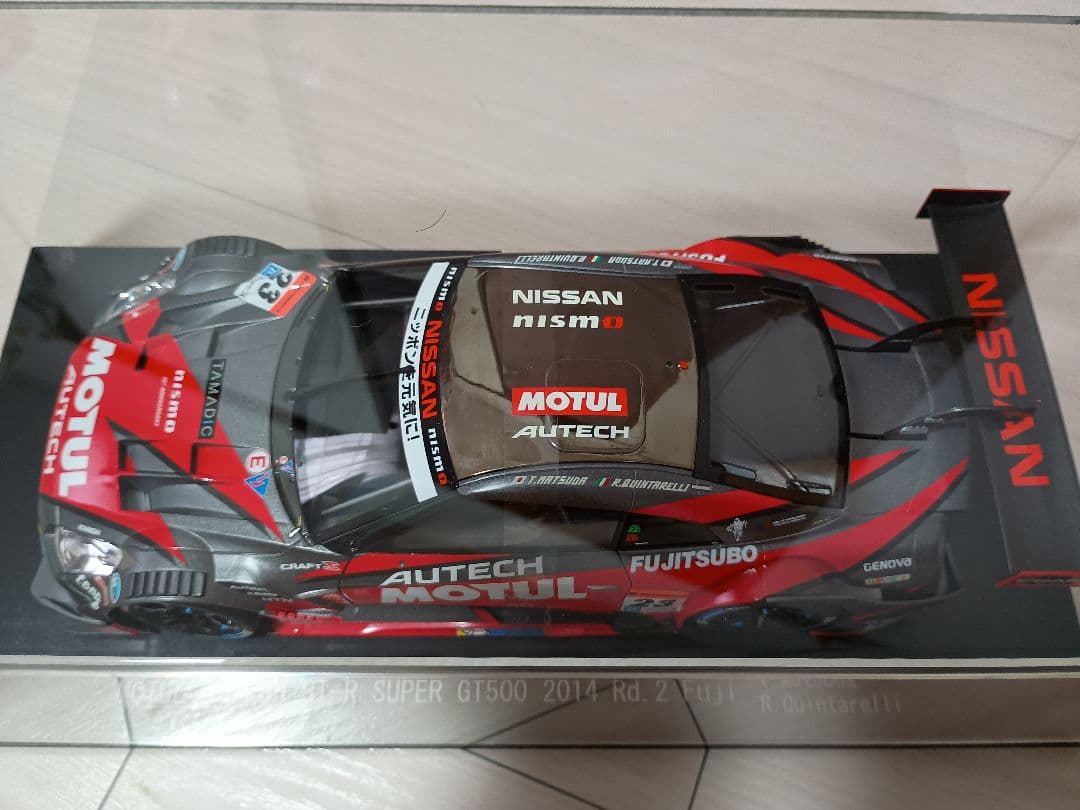 エブロ　MOTUL AUTECH GT-R 1/18 23号車