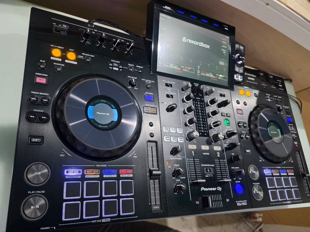Pioneer DJ XDJ-RX3 （スピーカー、ヘッドフォン、専用カバー付）