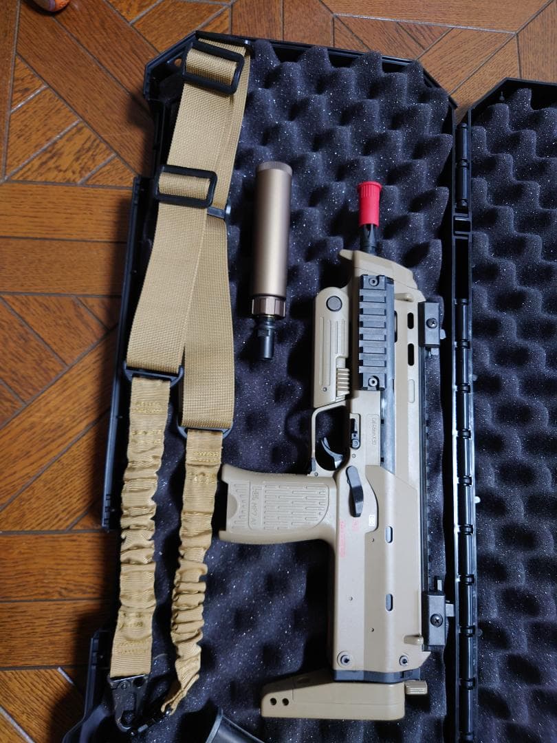マルイ　ガスブロ　MP7 A1 タンカラー