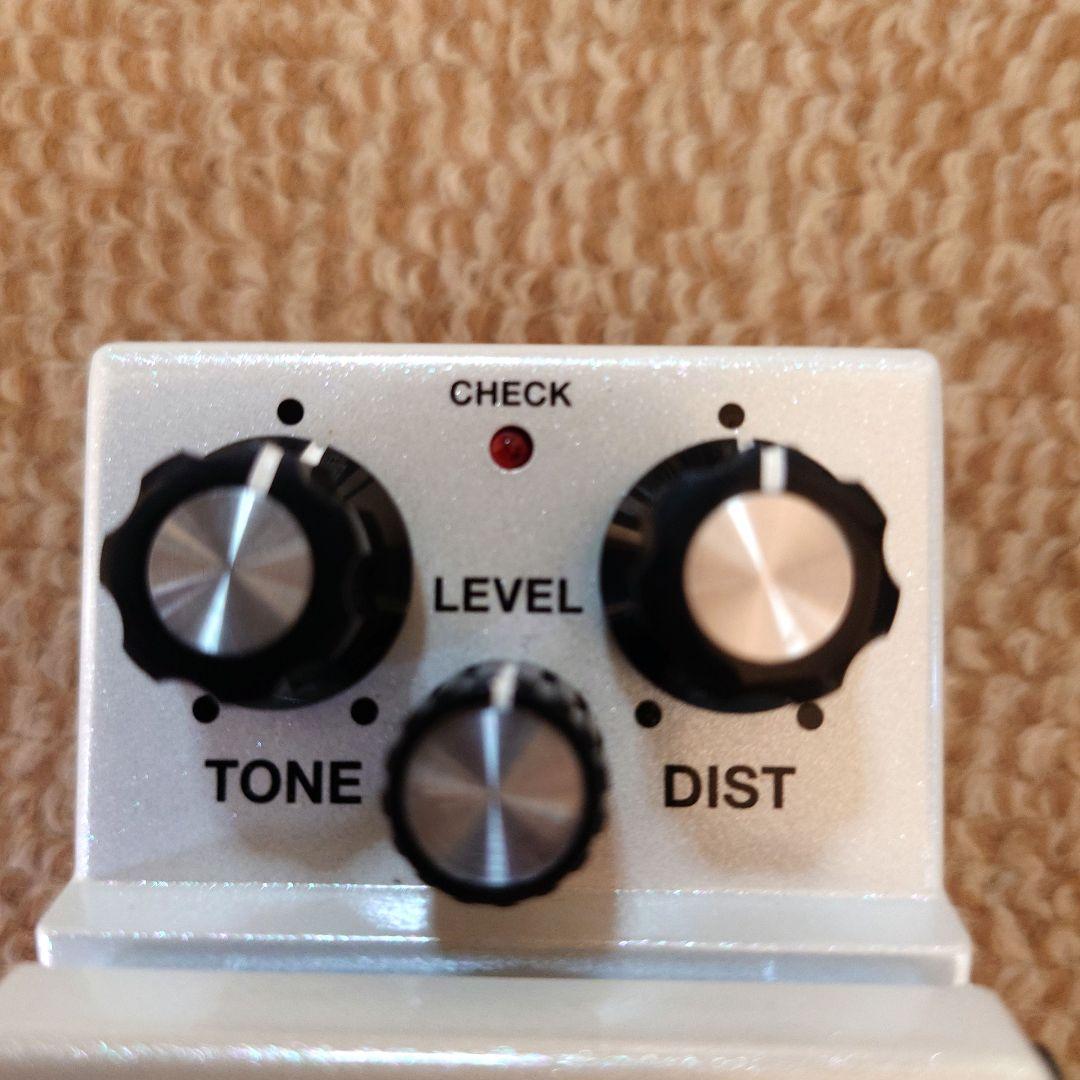 BOSS Distortion DS-1WHパールホワイト限定品