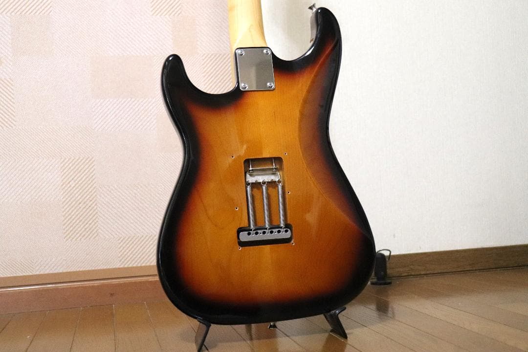 ギター ThreeDots Guitars S model 3 Tone Burst