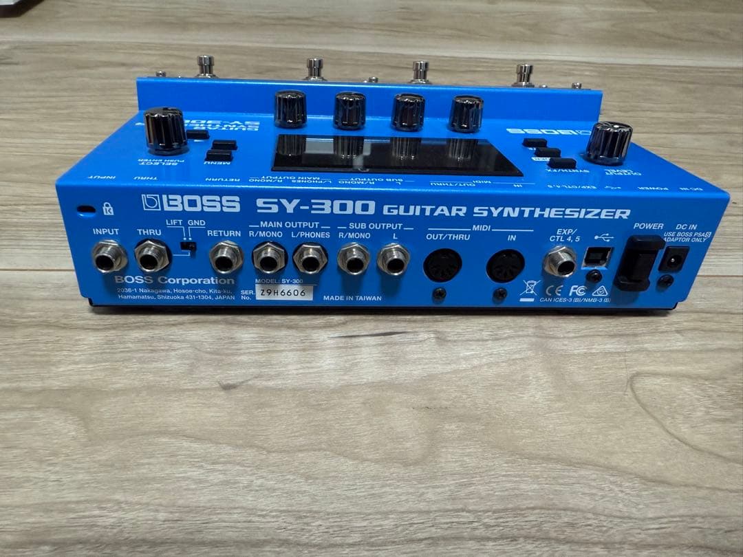BOSS ボス　SY-300 ギターシンセサイザー