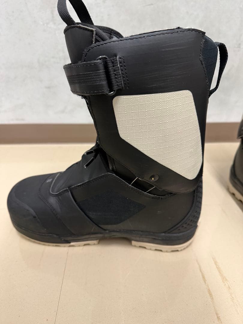 Salomon trek 25.5 サロモン　トレック スノーボードブーツ