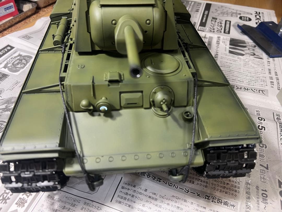 ヘンロン 戦車 KV-1s 新品 組み直し 塗装済 フルセット プレオーダー品