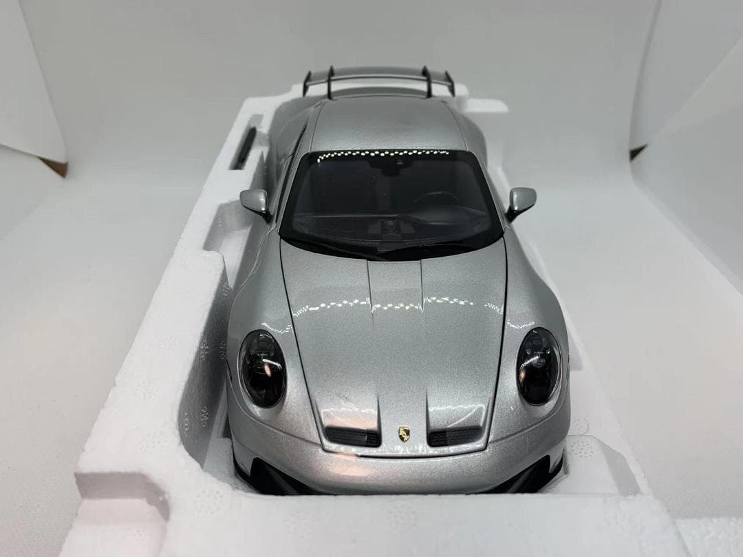 304-032 ノレブ 1/18 ポルシェ 911 GT3 2021