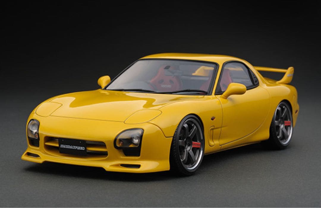 イグニッションモデル 1/18 マツダRX-7 FD35