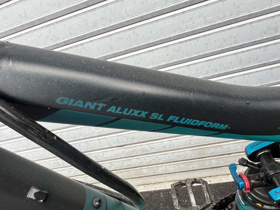 一月限定価格ジャイアントGiant Aluxx SL Fluidform