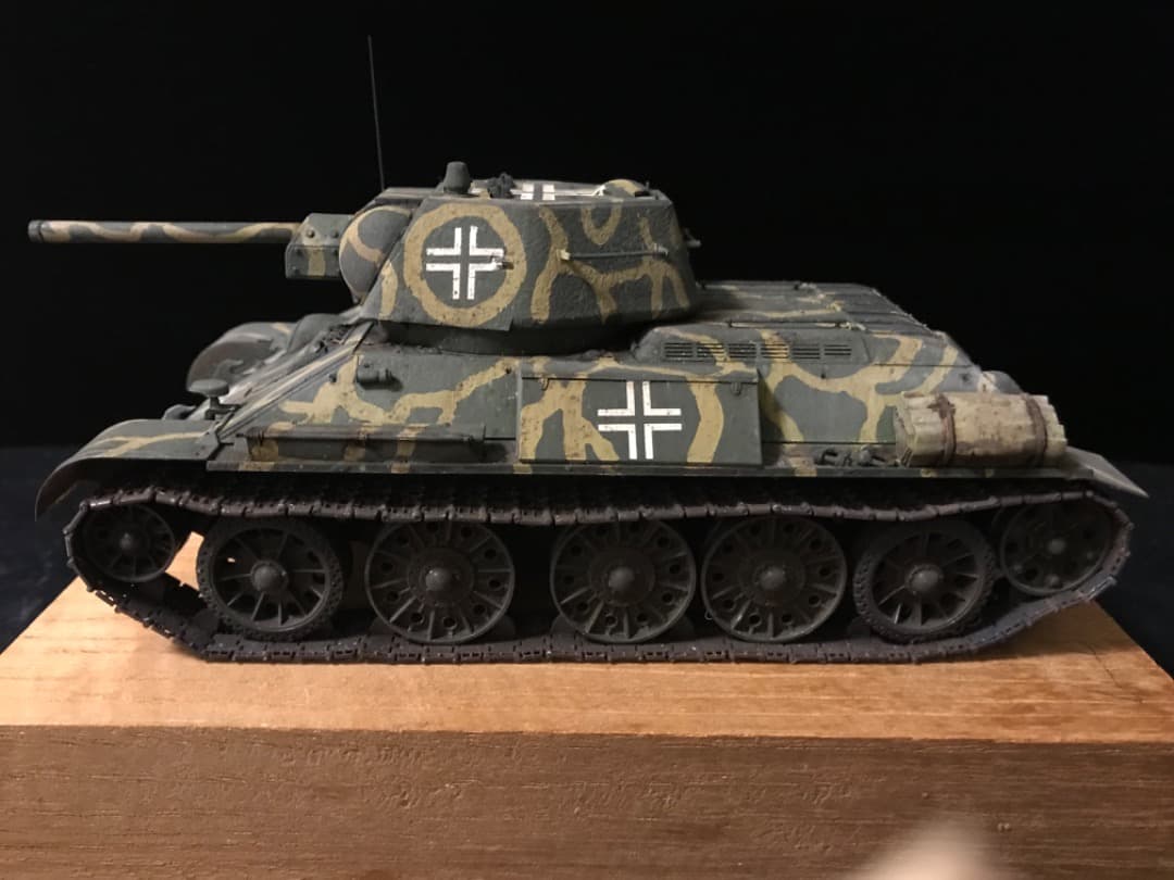 戦車　ドイツ軍　1/35 ICM 完成品　T-34