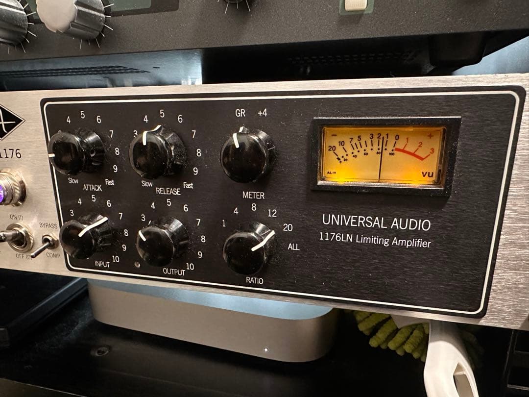 UNIVERSAL AUDIO 1176LN デュアルステレオ コンプレッサー