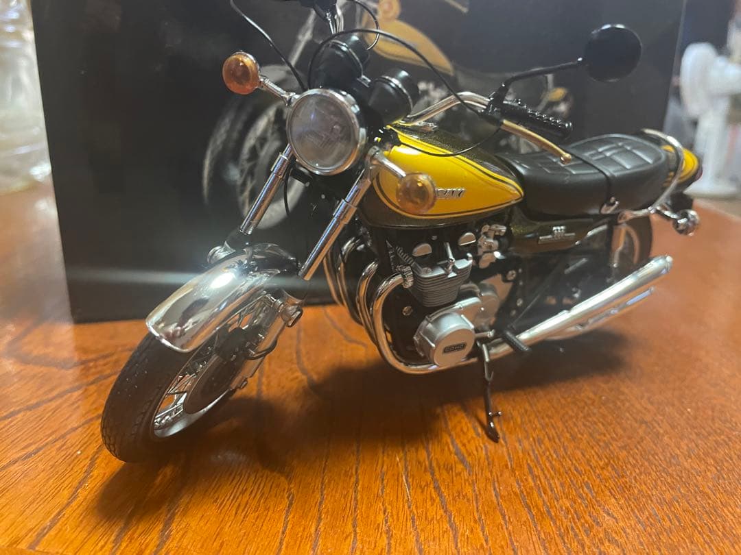 Kawasaki Z1 900 ミニチャンプス 1/12スケール
