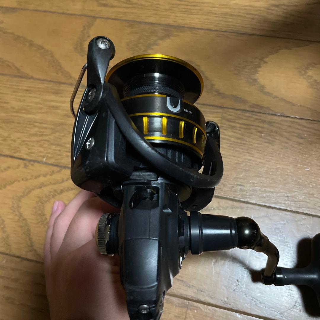 ダイワ　DAIWA　スピニングリール　BG4000H