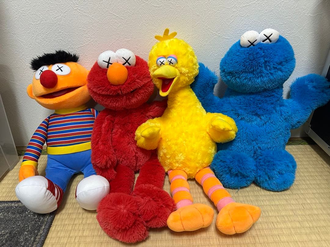 ぬいぐるみ kaws sesame street