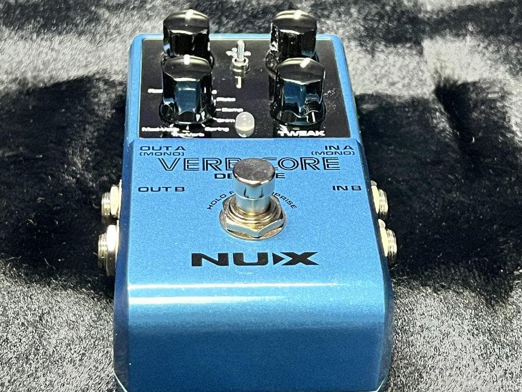 新品　NUX Verb Core Deluxe Reverb Pedal