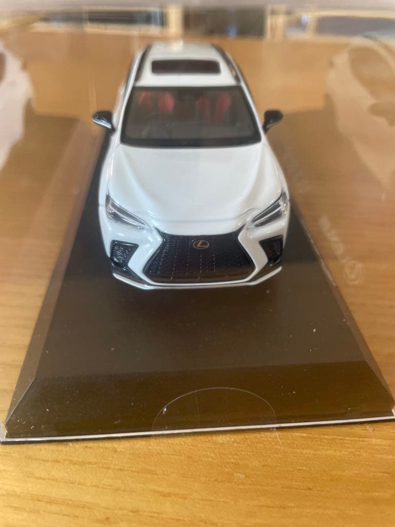 Lexus NX F SPORT ホワイト 1/43