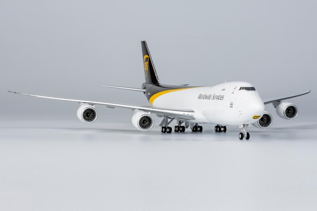 航空機・ヘリコプター UPS 747-8F N633UP 1/400