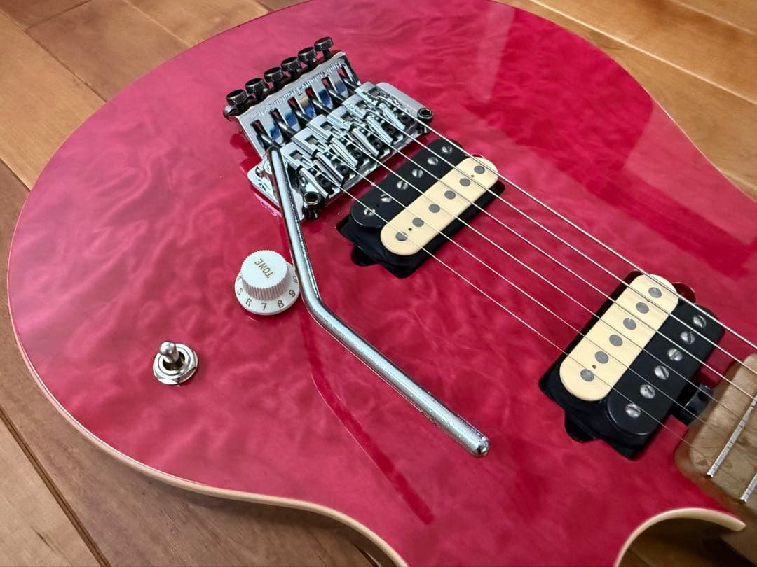 M*I様 MUSICMAN AXIS USA製 Trans Pink 2008年