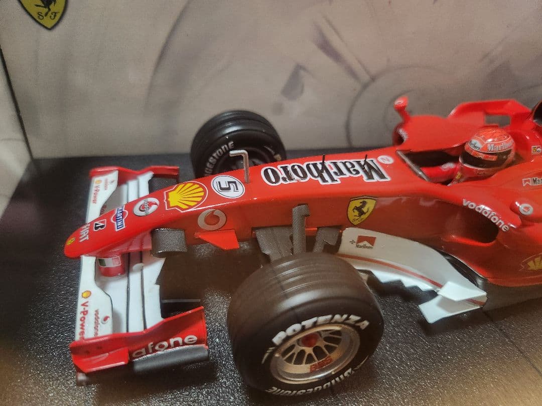 マテル １/18 フェラーリ F248 F1 M.シューマッハ マルボロ