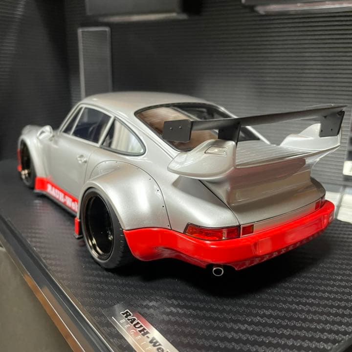 新品イグニッションモデル1/18ポルシェRWB930 RAUH-Welt