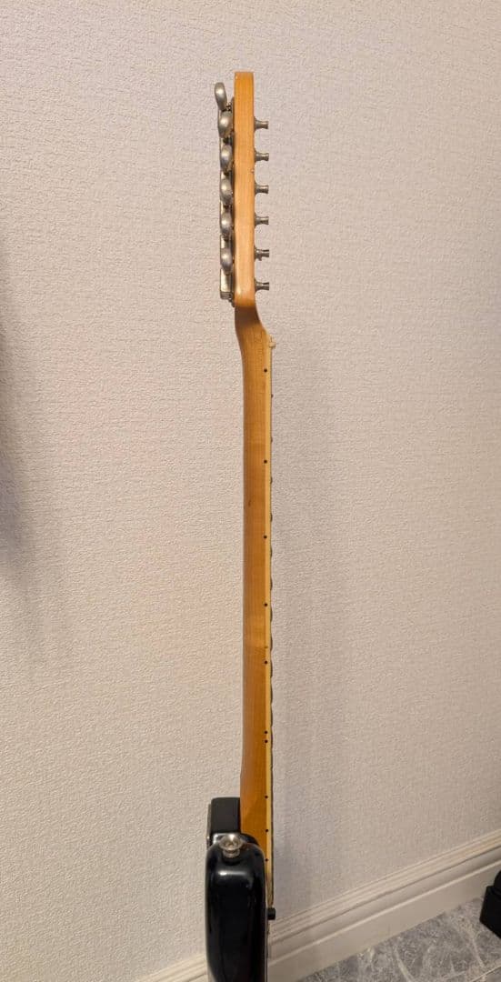 Squier(スクワイヤー)Classic Vibe 70s ジャガー