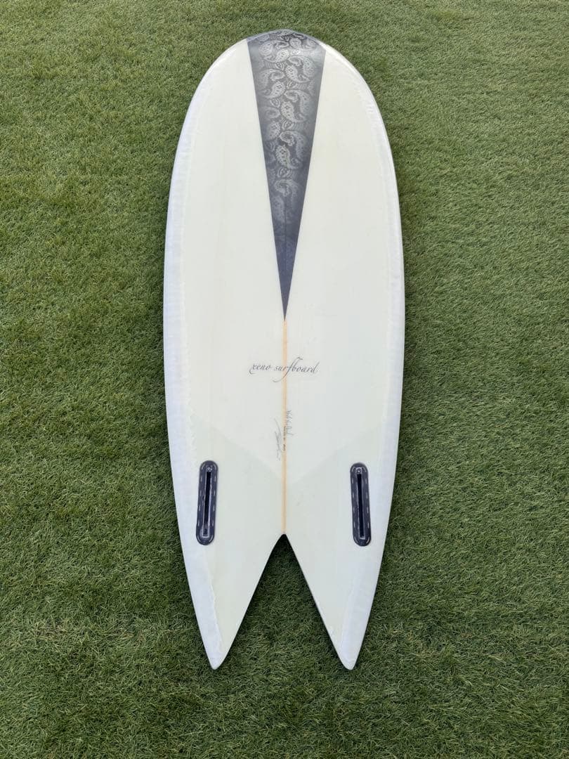 配送可送料無料　 xenosurfboard ツインフィッシュ