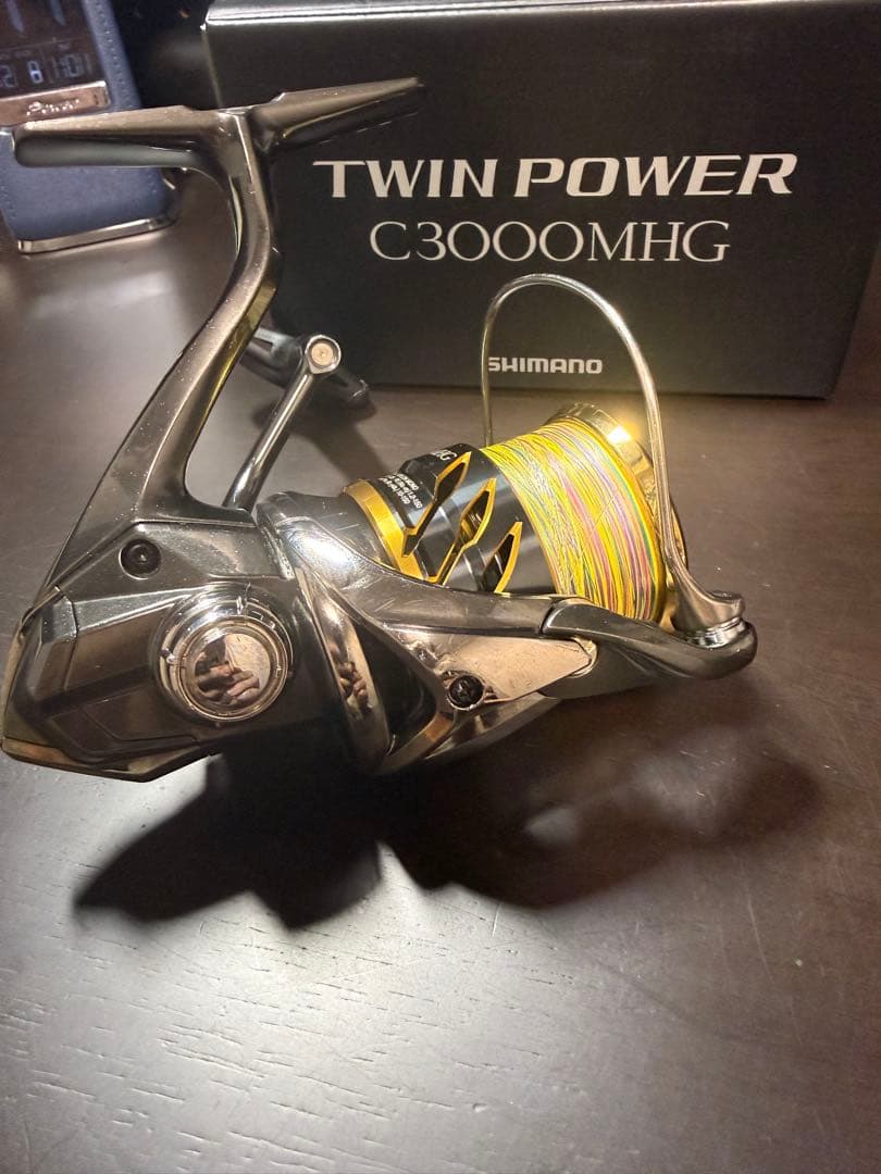 【最終値下げ】SHIMANO 20TWIN POWER C3000MHG