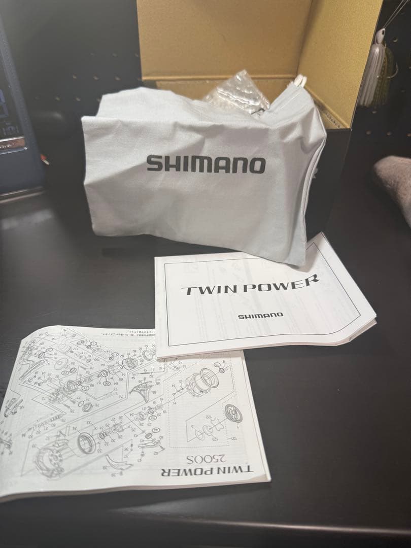 【最終値下げ】SHIMANO 20TWIN POWER C3000MHG