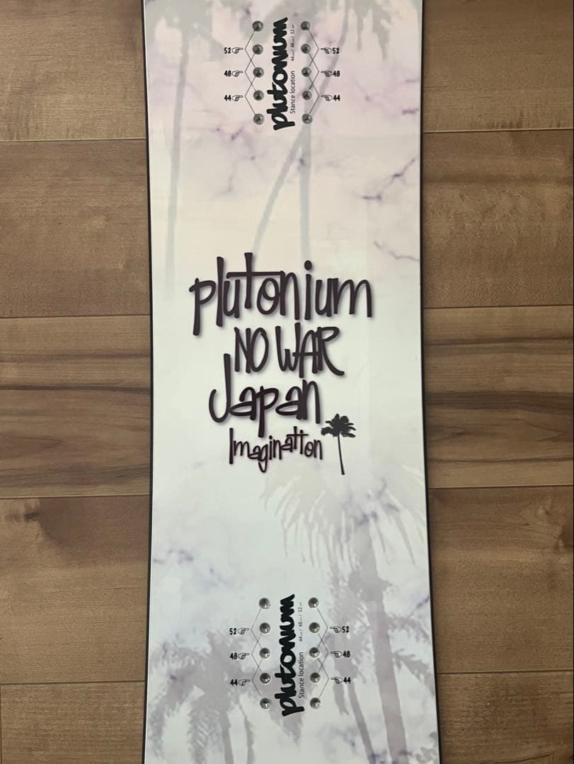 Plutonium 143cm スノーボード