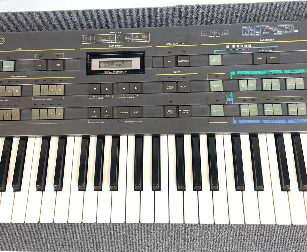 CASIO CZ-5000 SYNTHESIZER デジタルシンセサイザー