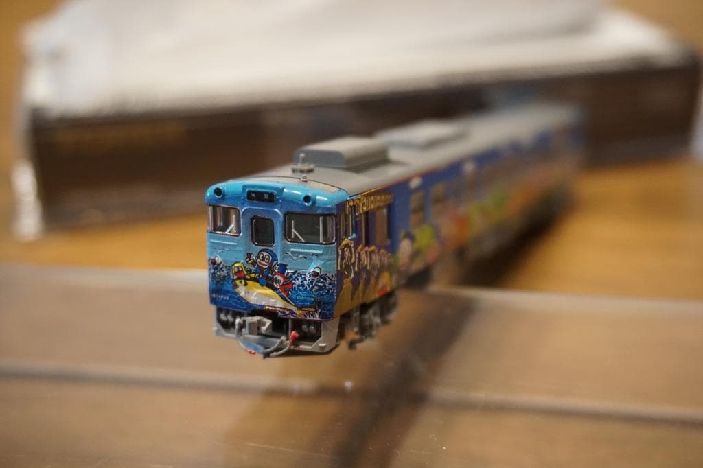 キハ40　2137 　ハットリくんラッピング塗装仕様　M車 白色室内灯組み込み込