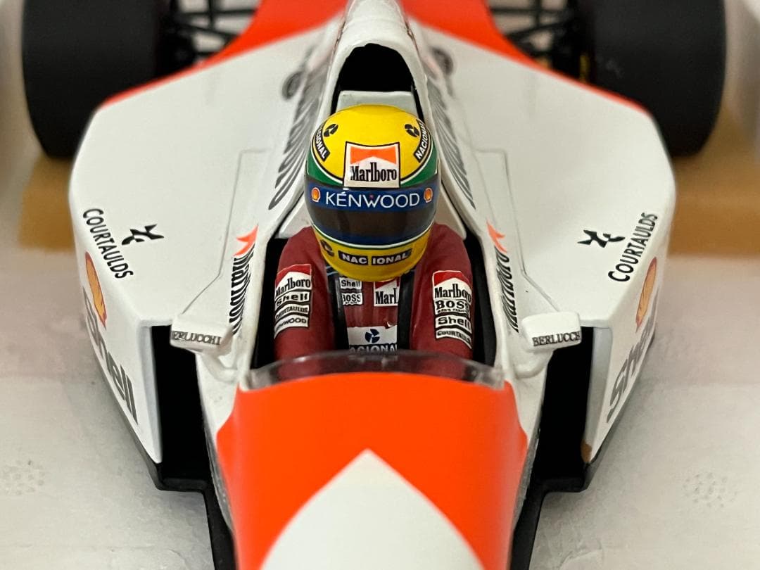 ミニチャンプス 1/18 McLaren Ford MP4-8 A.セナ 箱付