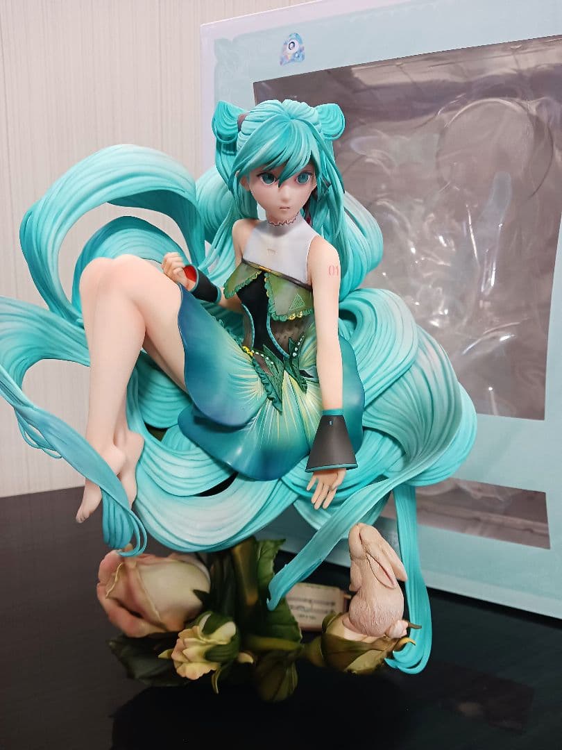 初音ミク 未来の蕾(つぼみ) 1/6 フィギュア 日本未発売 中国限定