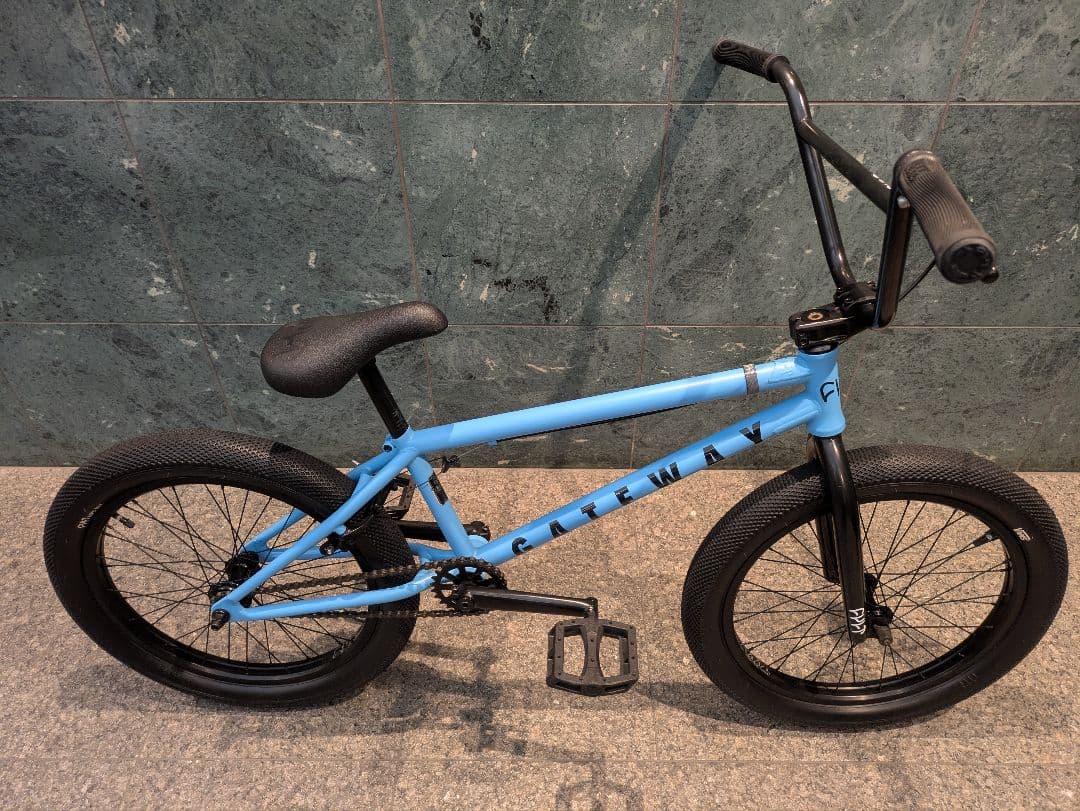 CULT GATEWAY BMX 20インチ