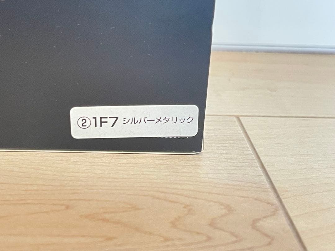 トヨタ ハリアー ミニカー 1/30スケール シルバーメタリック（1F7）非売品