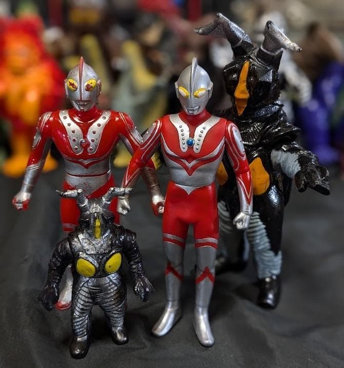 ウルトラＱ・ウルトラマン＆登場怪獣・宇宙人（バンダイ）ソフビ49体セット＋６