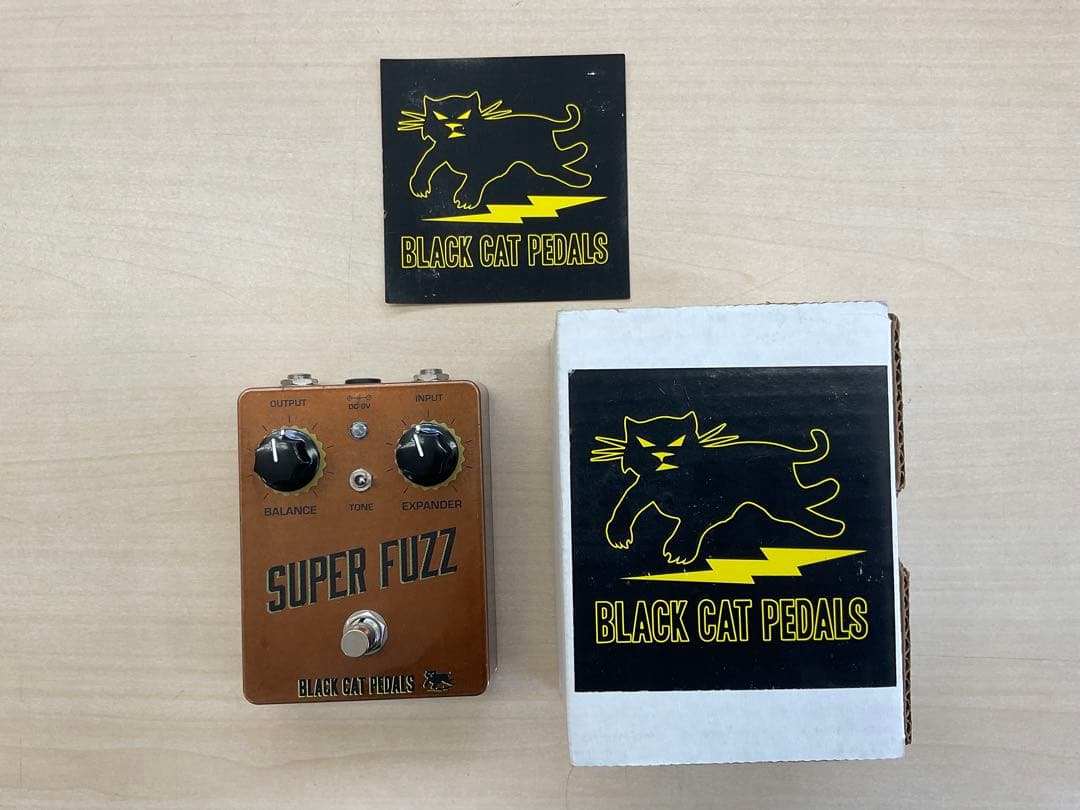 ギター BLACK CAT PEDALS - SUPER FUZZ -
