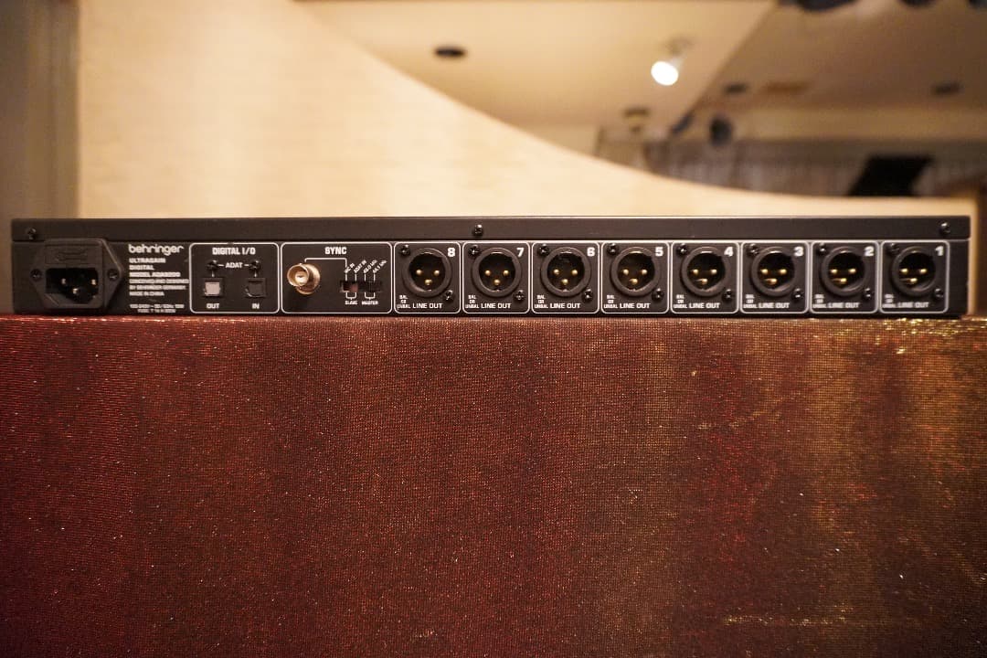 DJ機材 Behringer ADA8200 ULTRAGAIN DIGITAL