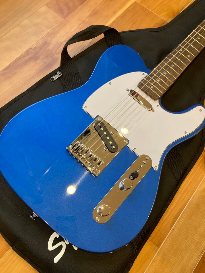 Squier Telecaster 青 ギターケース付き