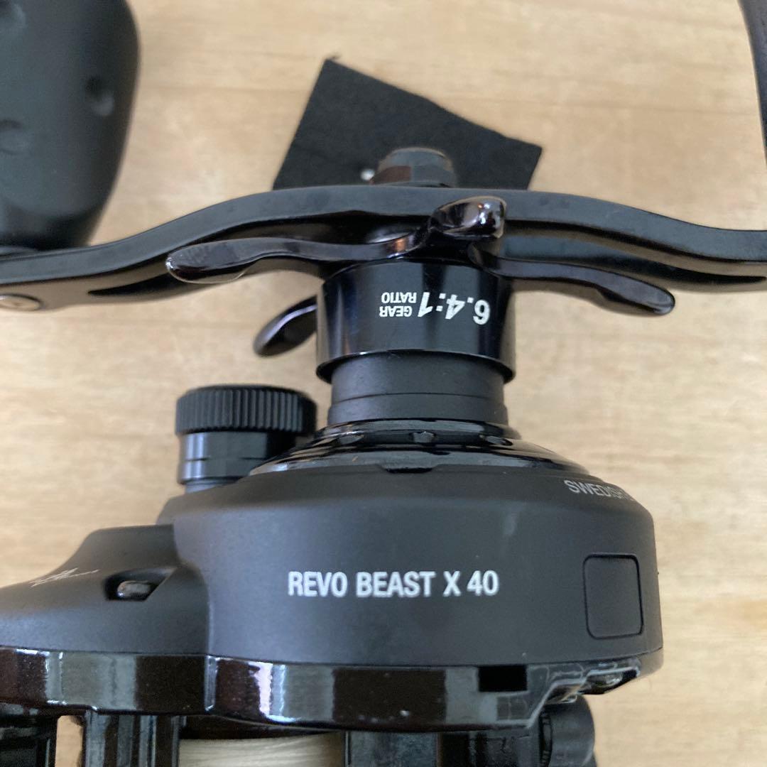 Abu Garcia REVO BEASTX 40 ベイトリール