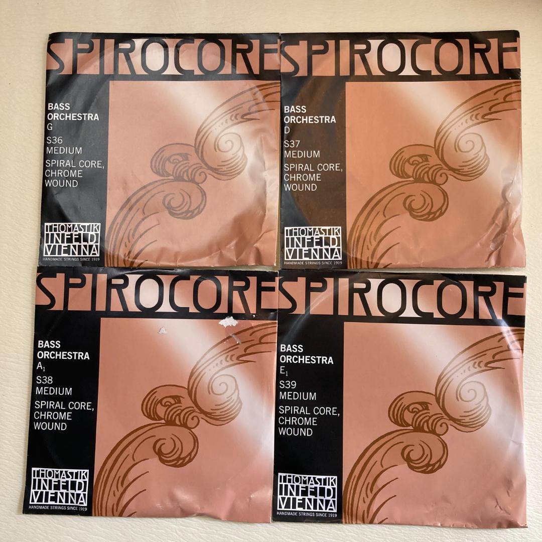 コントラバス弦　SPIROCORE 　新品