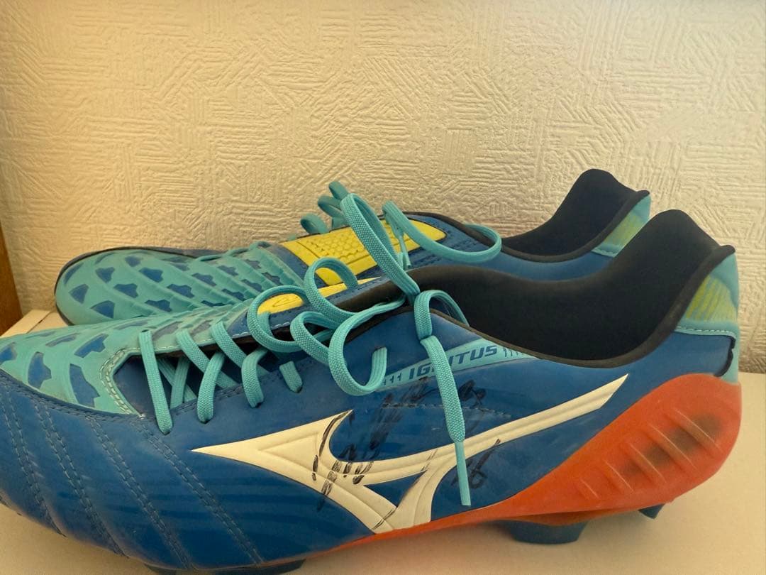 Mizuno Morelia Neo II サッカーシューズ